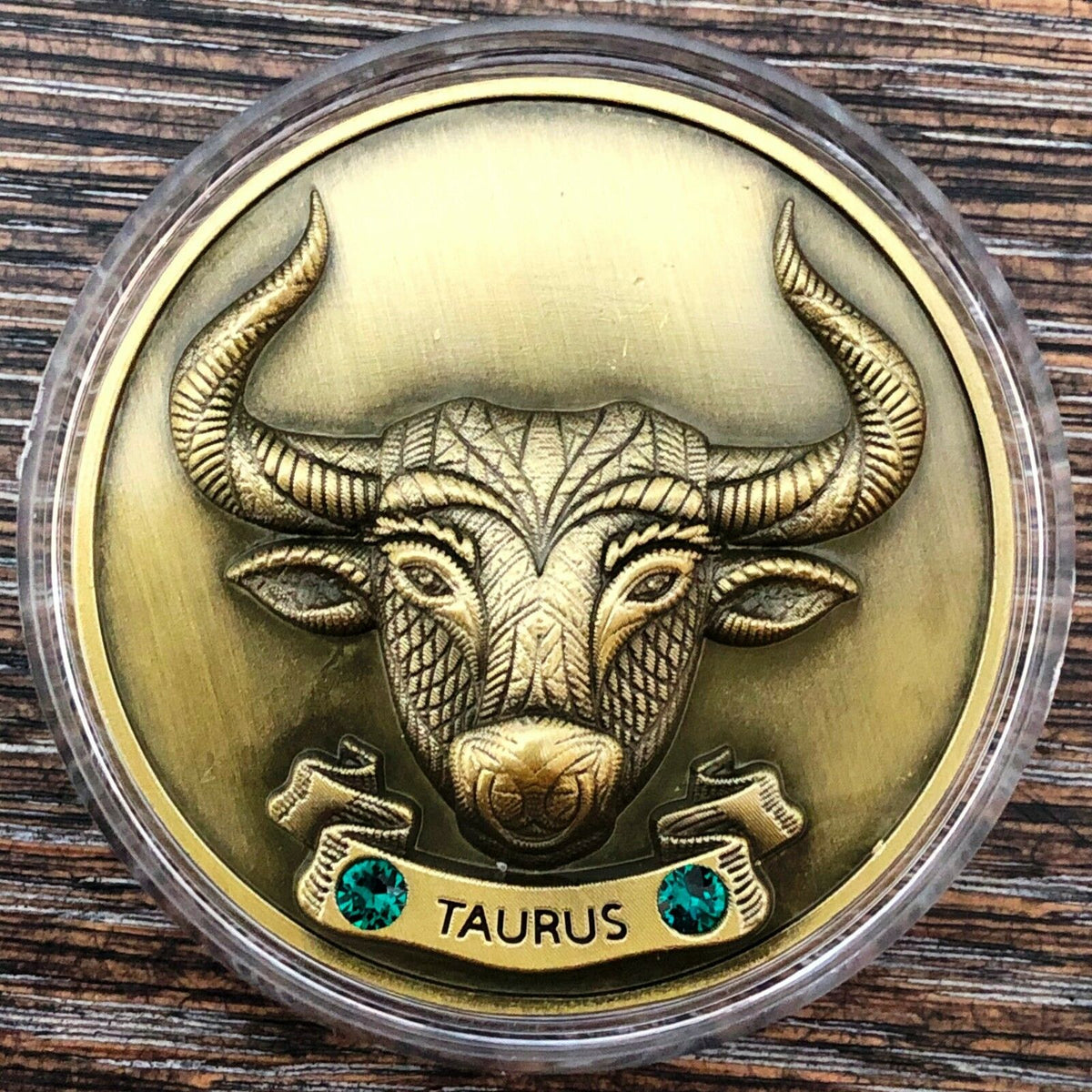 My Zodiac Coin - TAURUS - Swarovski® Crystals, 3D, Glow-In-The-Dark ...